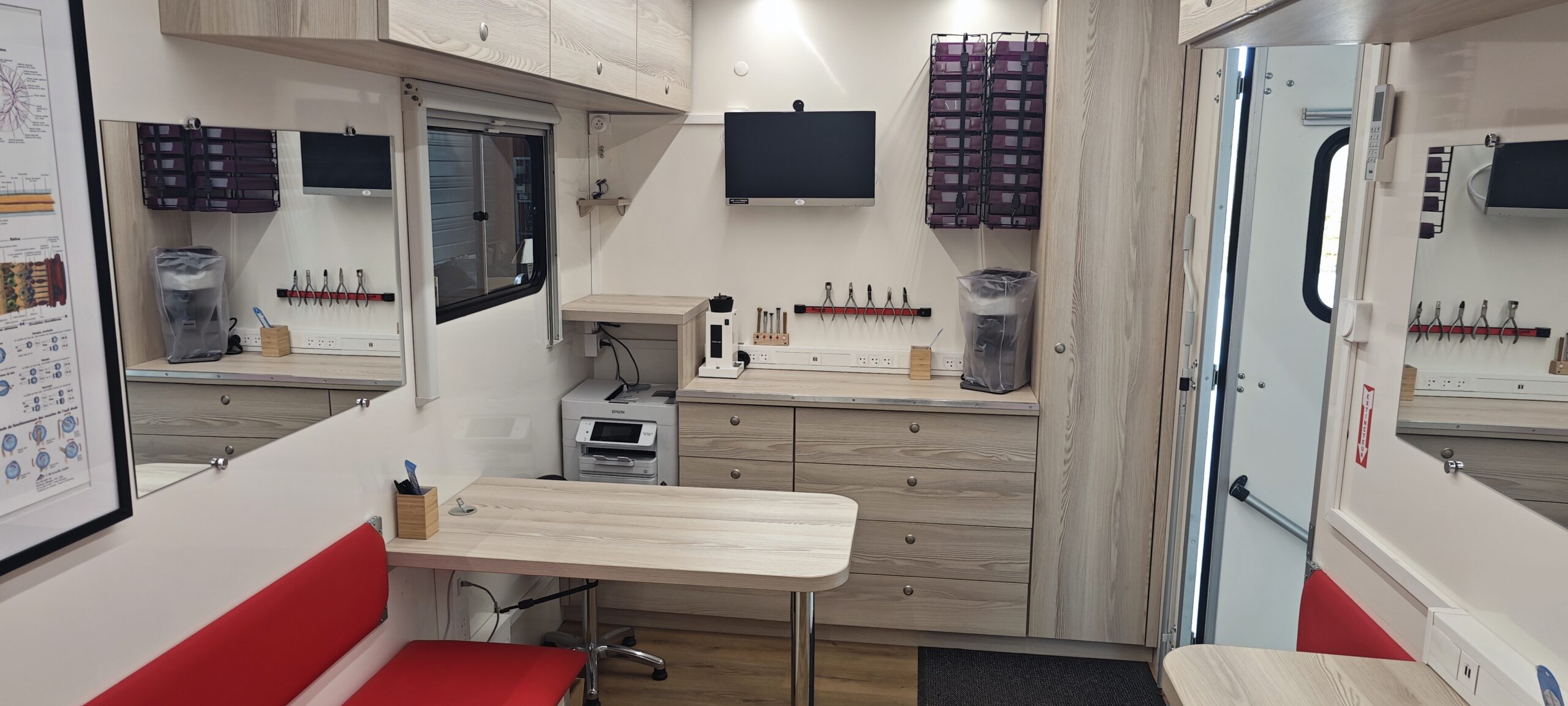 Visiotruck. Camion d'Opticien neuf et occasion à vendre.